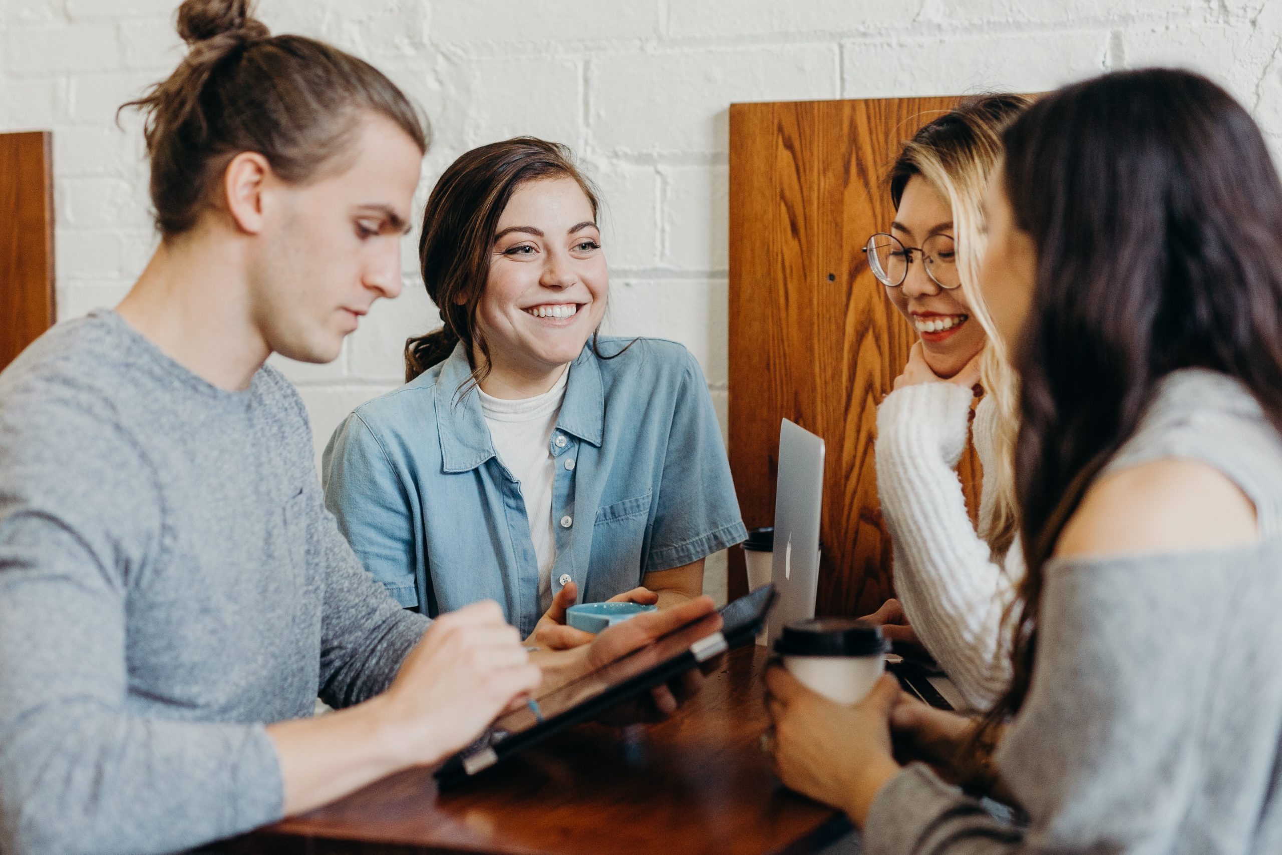 Is dating multiple women wrong? - Good Gentleman