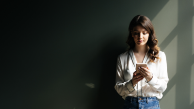 Is she bad at texting or not interested in you? - Good Gentleman